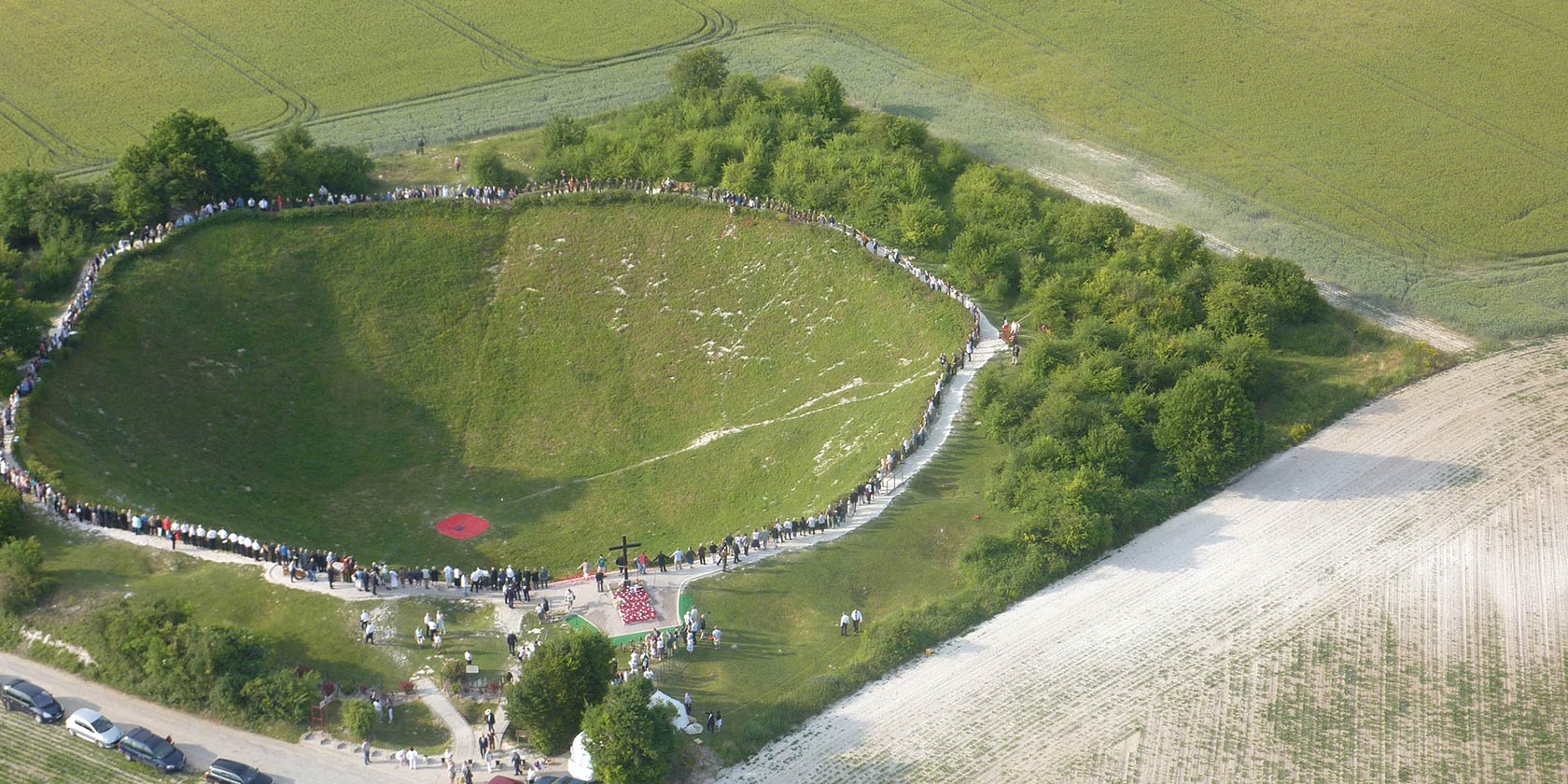 Lochnagar Crater Train Holidays | Great Rail Journeys